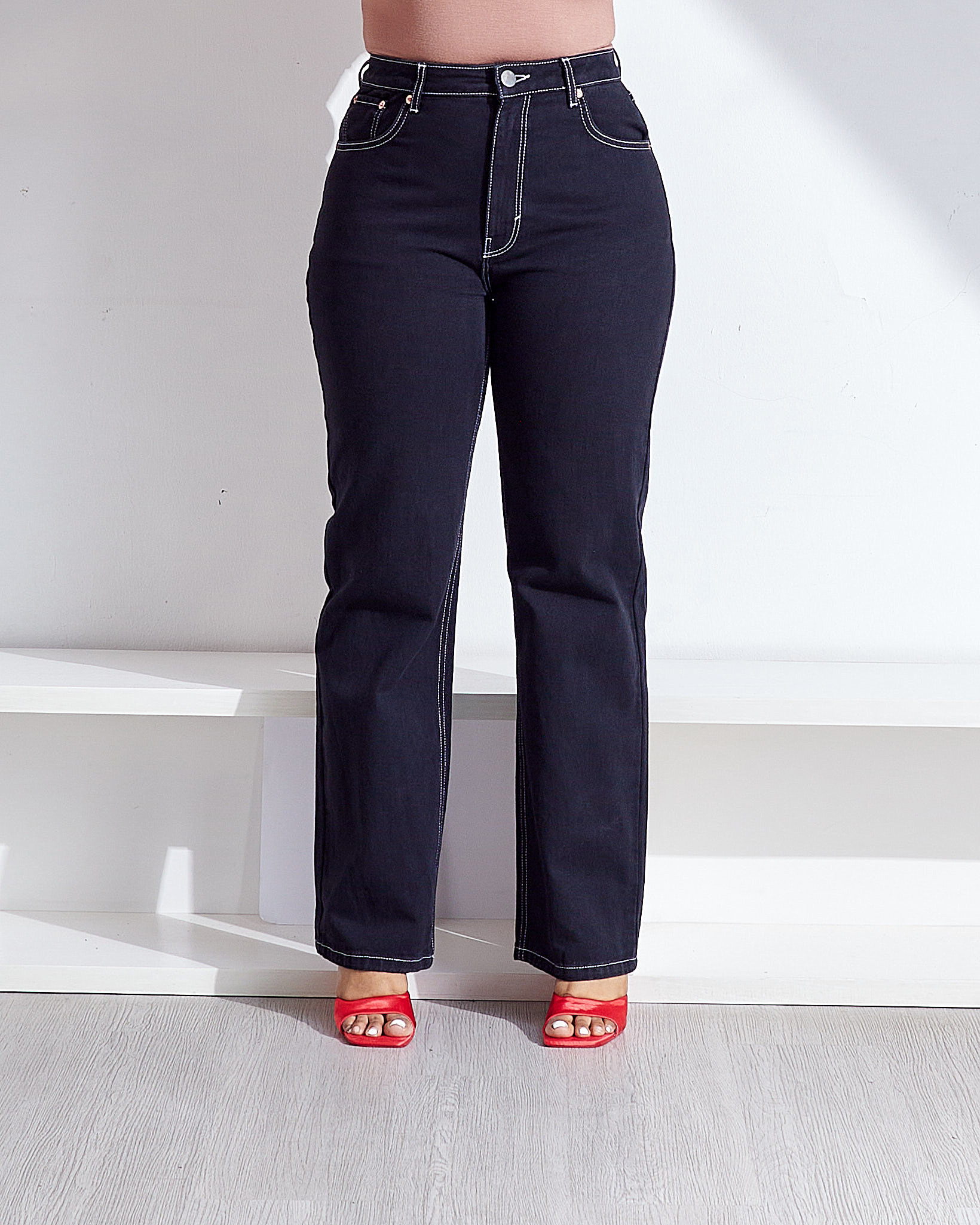 01 BLACK WITH WHITE THREAD JEANS - Debrasgrace