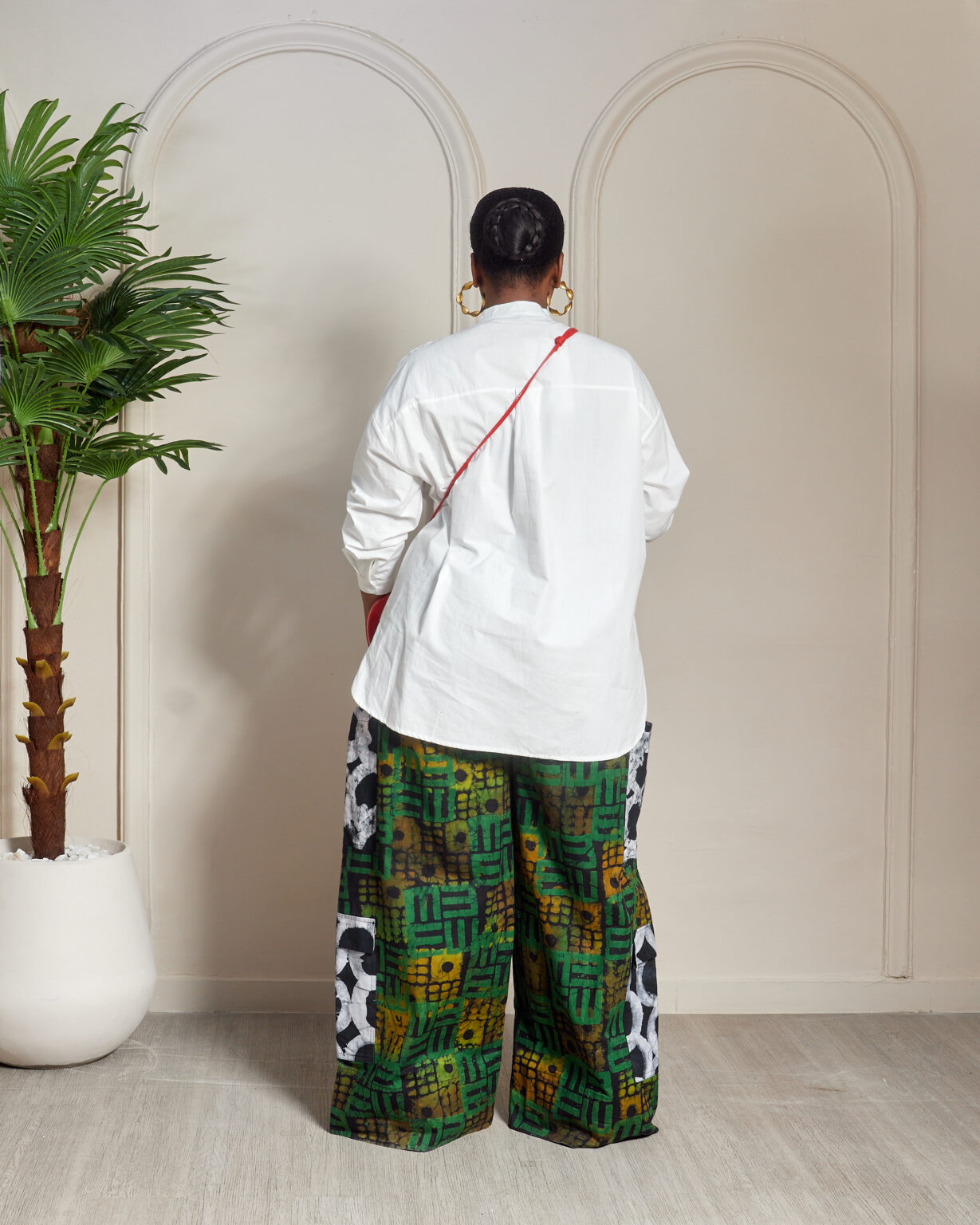 SASHES X HIDES CONTRAST BLACK AND WHITE POCKET BATIK CARGO PALAZZOS ...